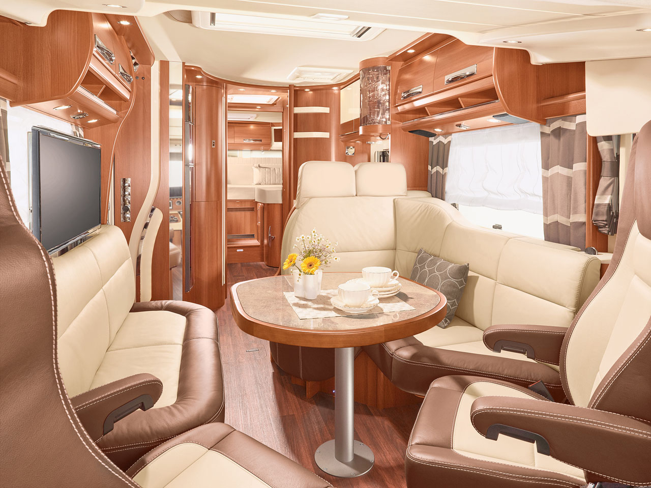 10 Luxus-Wohnmobile zum Staunen | CamperStyle