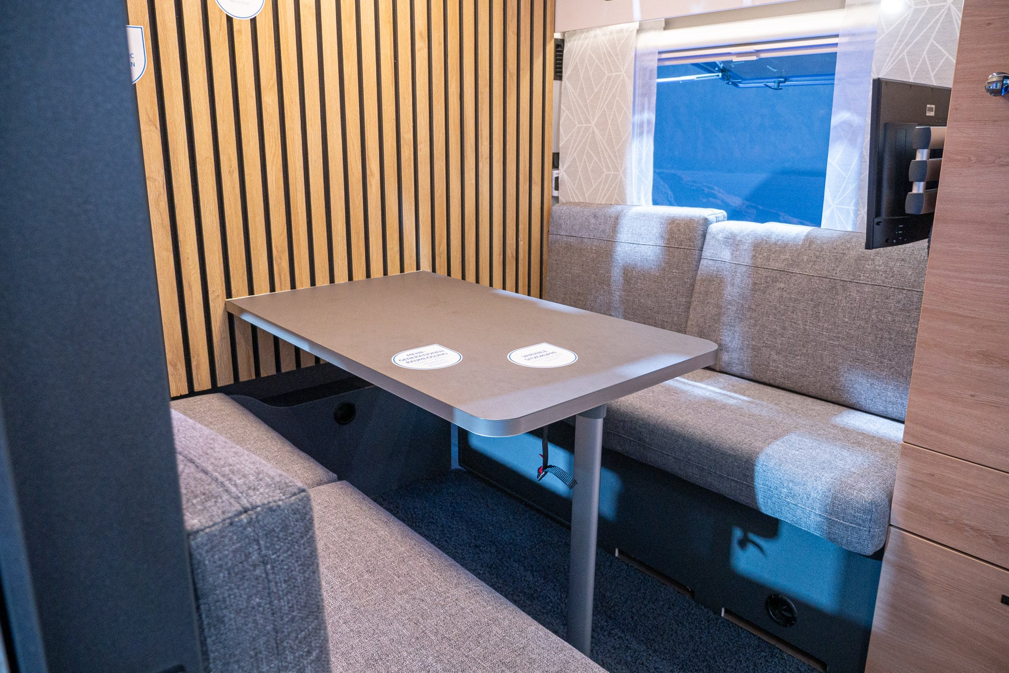 Knaus Yaseo 340 PX (2024): gasfreier Mini-Wohnwagen für Elektro-Fahrzeuge - mit 360°-Tour!