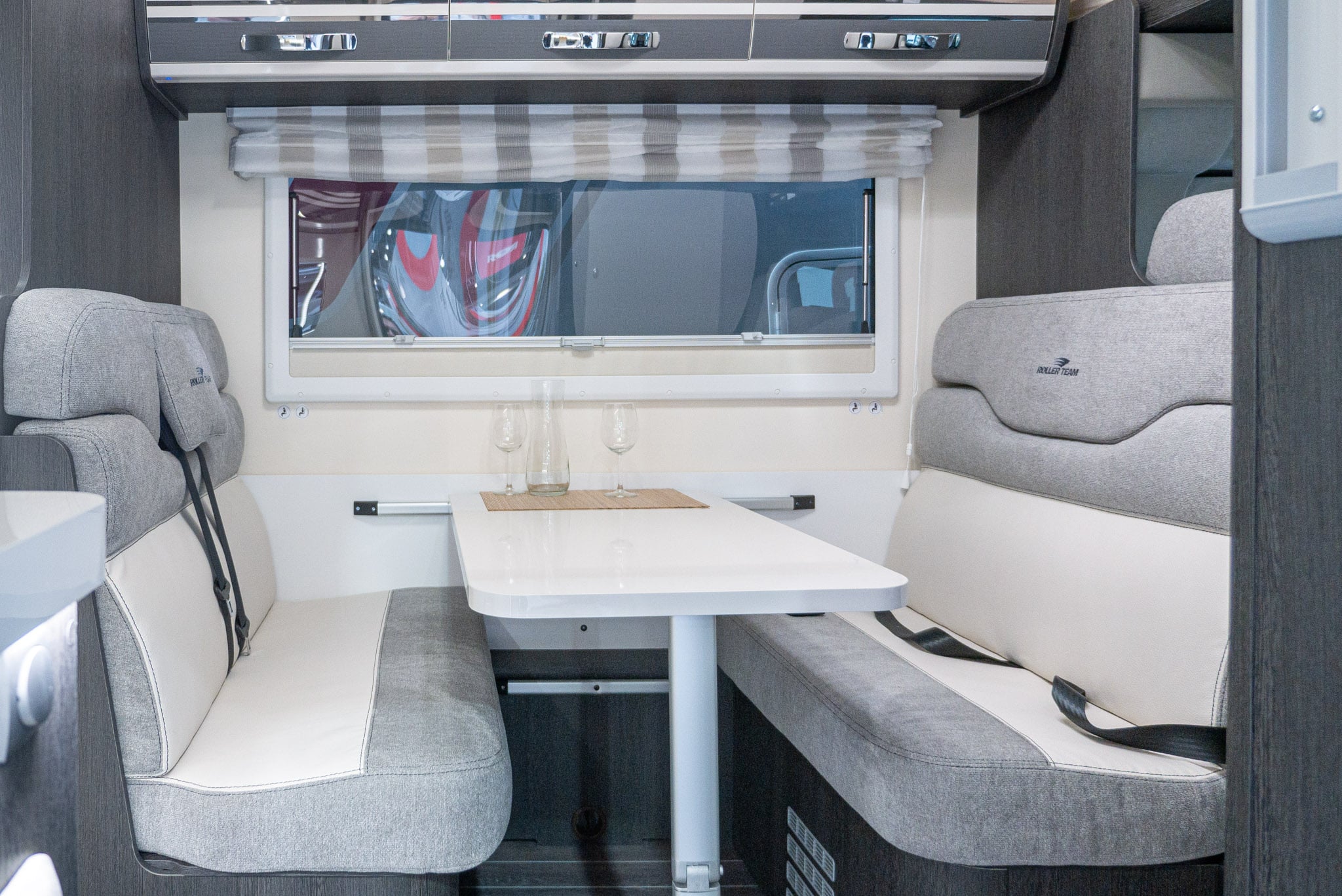 Roller Team Kronos 279 M (2024): Alkoven-Wohnmobil mit acht Schlafplätzen im Alkoven-Wohnmobil ...