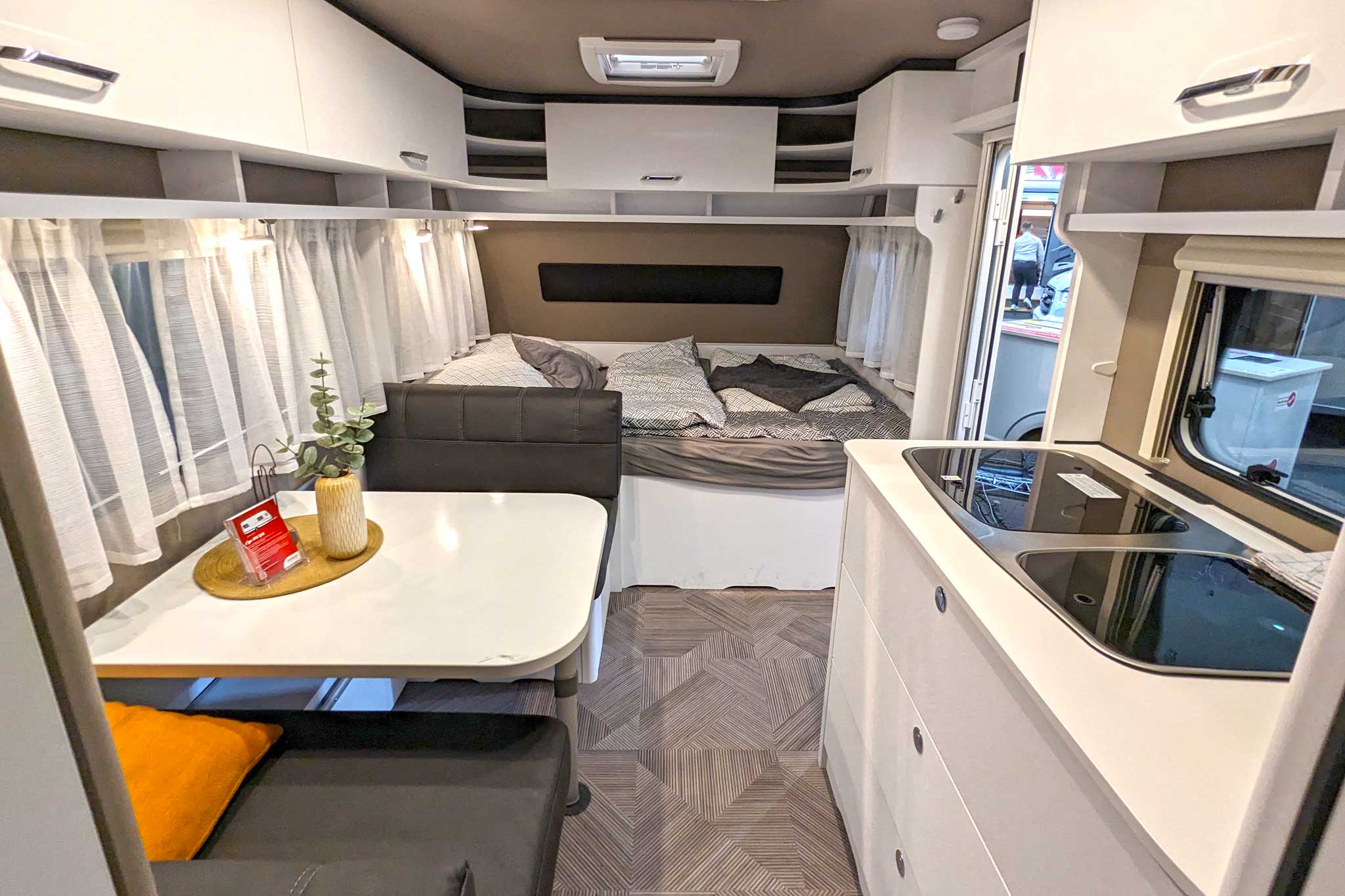 Wohnwagen-Neuheiten 2024: Dethleffs c'go 495 QSK – geräumiger Familien ...