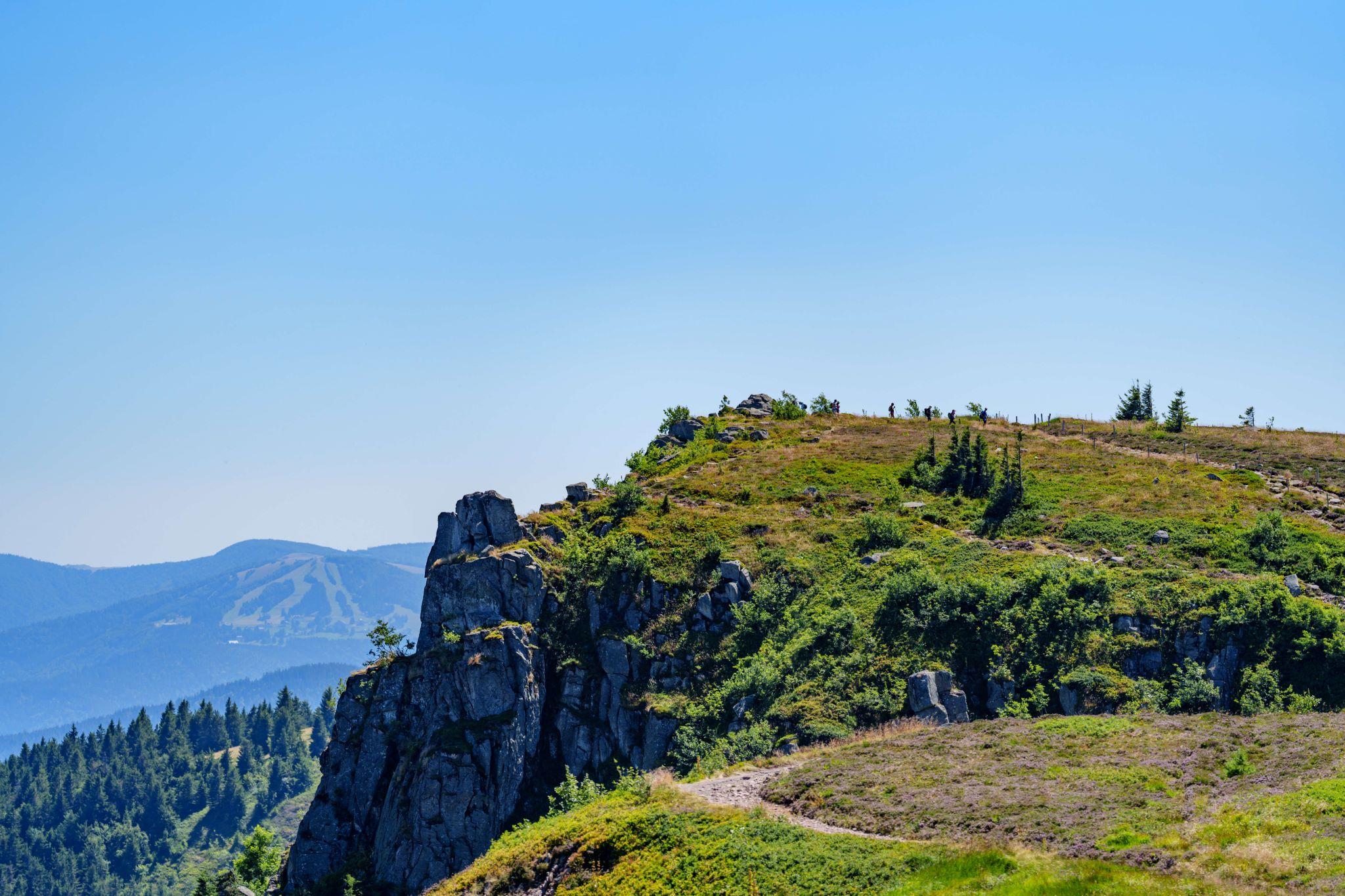 Camping im Elsass: Die besten Campingplätze + Insider-Tipps