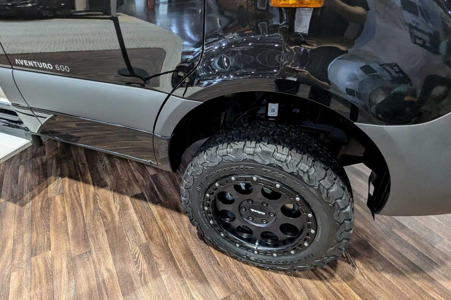 Clever Aventuro 600: der Allrad-Sprinter mit Slideout für 2