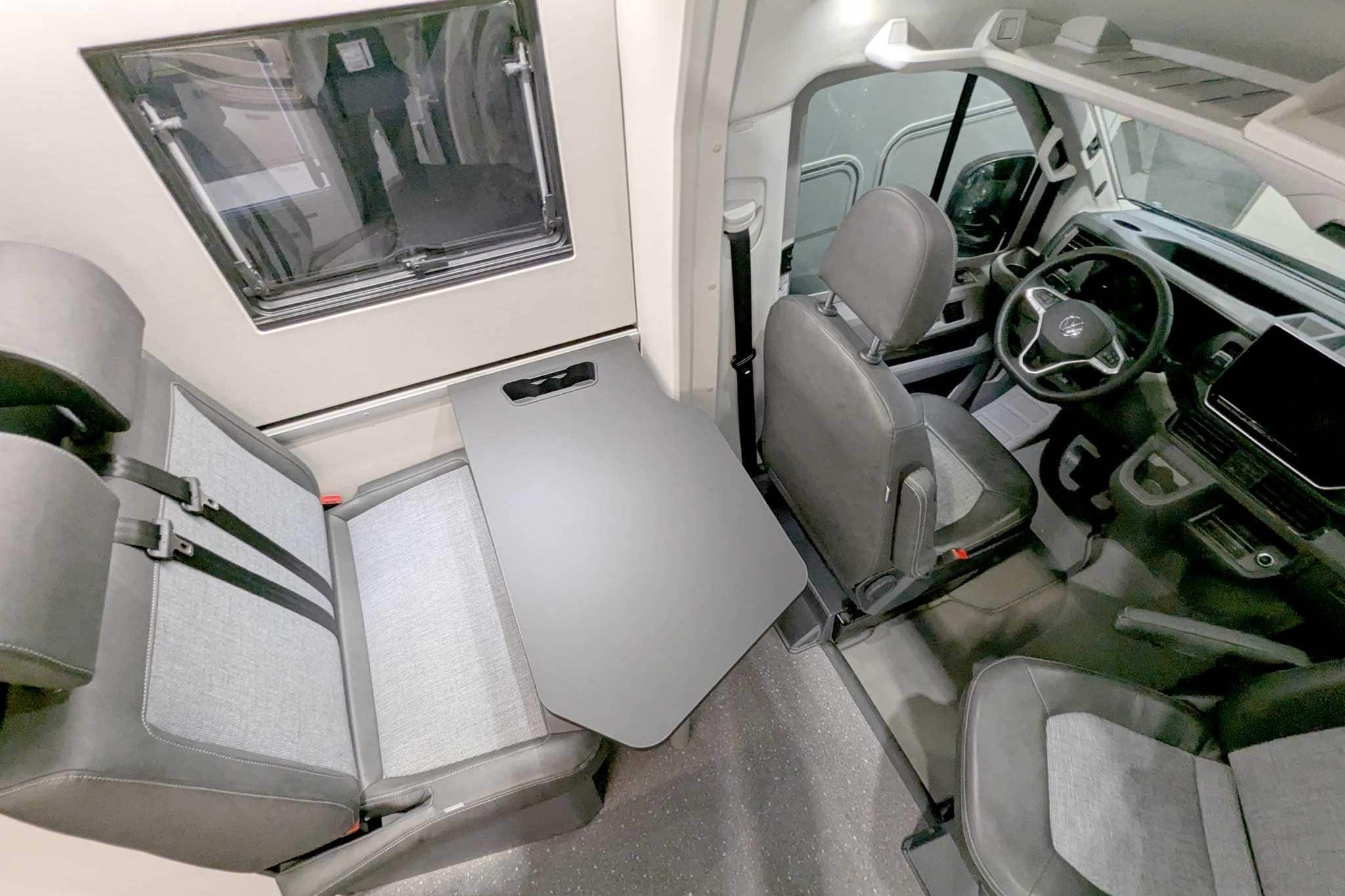 Adria Compact Max SL (2025) – Durchdachter Einzelbett-Grundriss auf VW ...